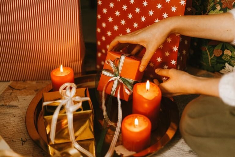 3 Perfect Gifts That Go With Candles - Marryza